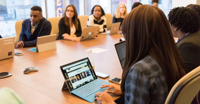 INFP Workplace Habits: Communication Style and Conflict Resolution