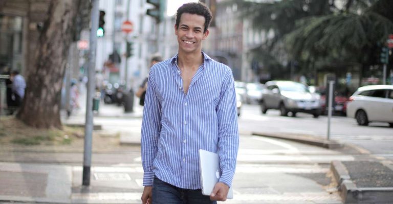 How to Identify a Beta Male? - ThePleasantPersonality